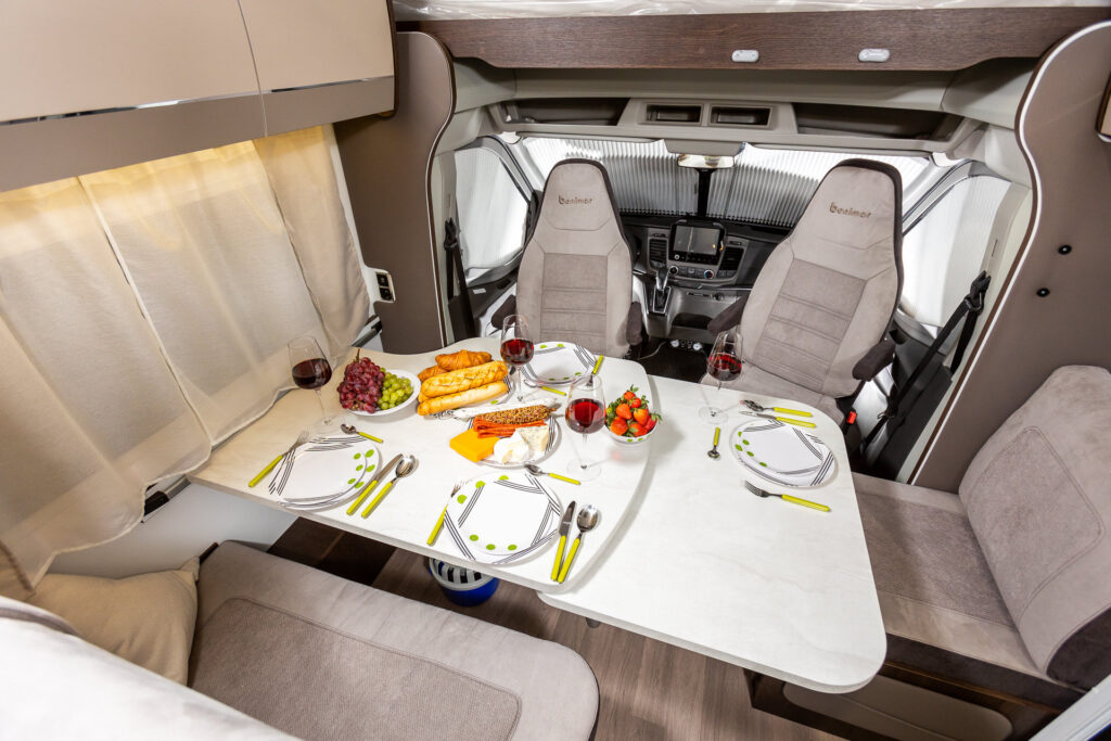 Benimar Sport 340 - Śląskie Kampery